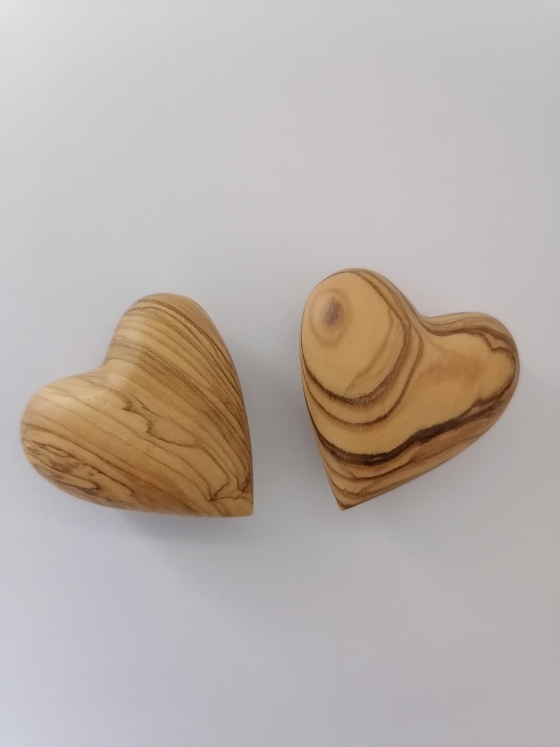 Authentic Bethlehem Olive Wood 3D Hearts , Natural Figured & Free of ...