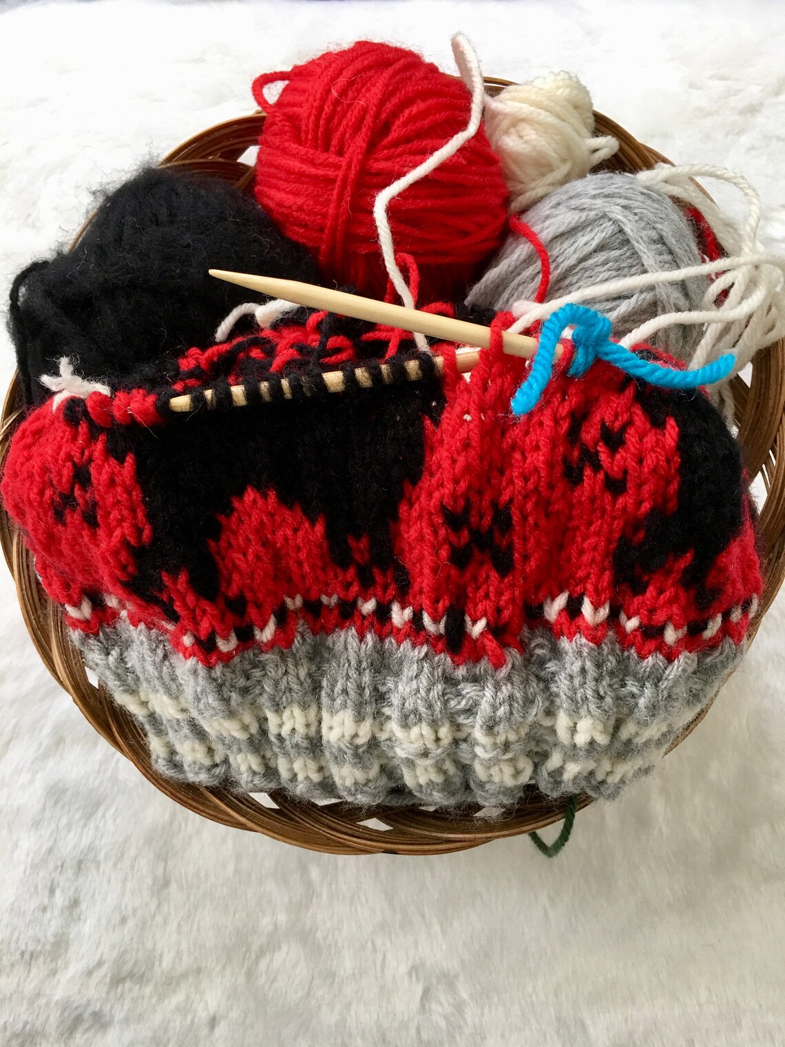 BLACK LAB Knitting Pattern DOG Knitting Pattern Fair Isle - Etsy