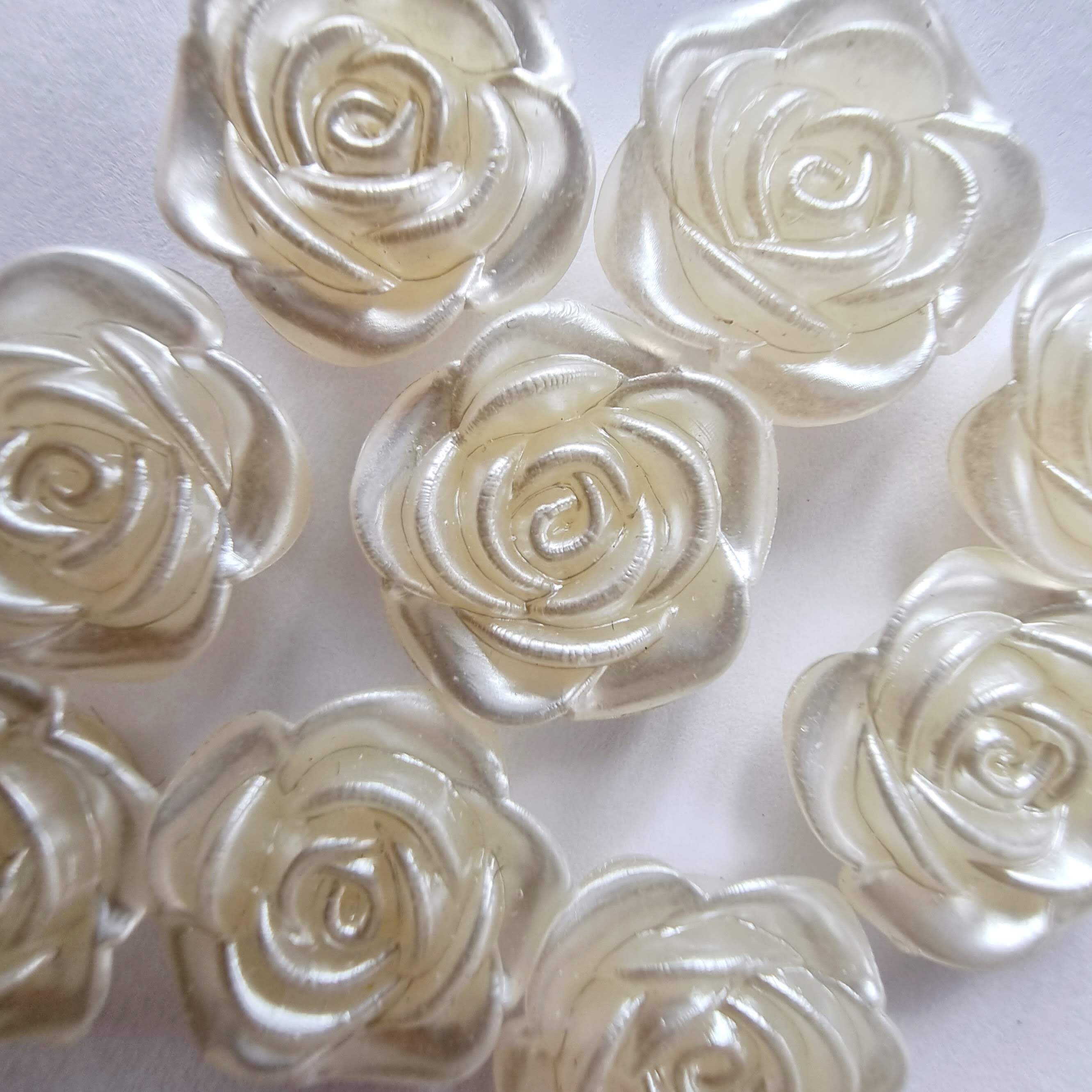 White Rose Buttons – 2 Sizes - 12mm, 18mm, Shank, Garden, Nature ...