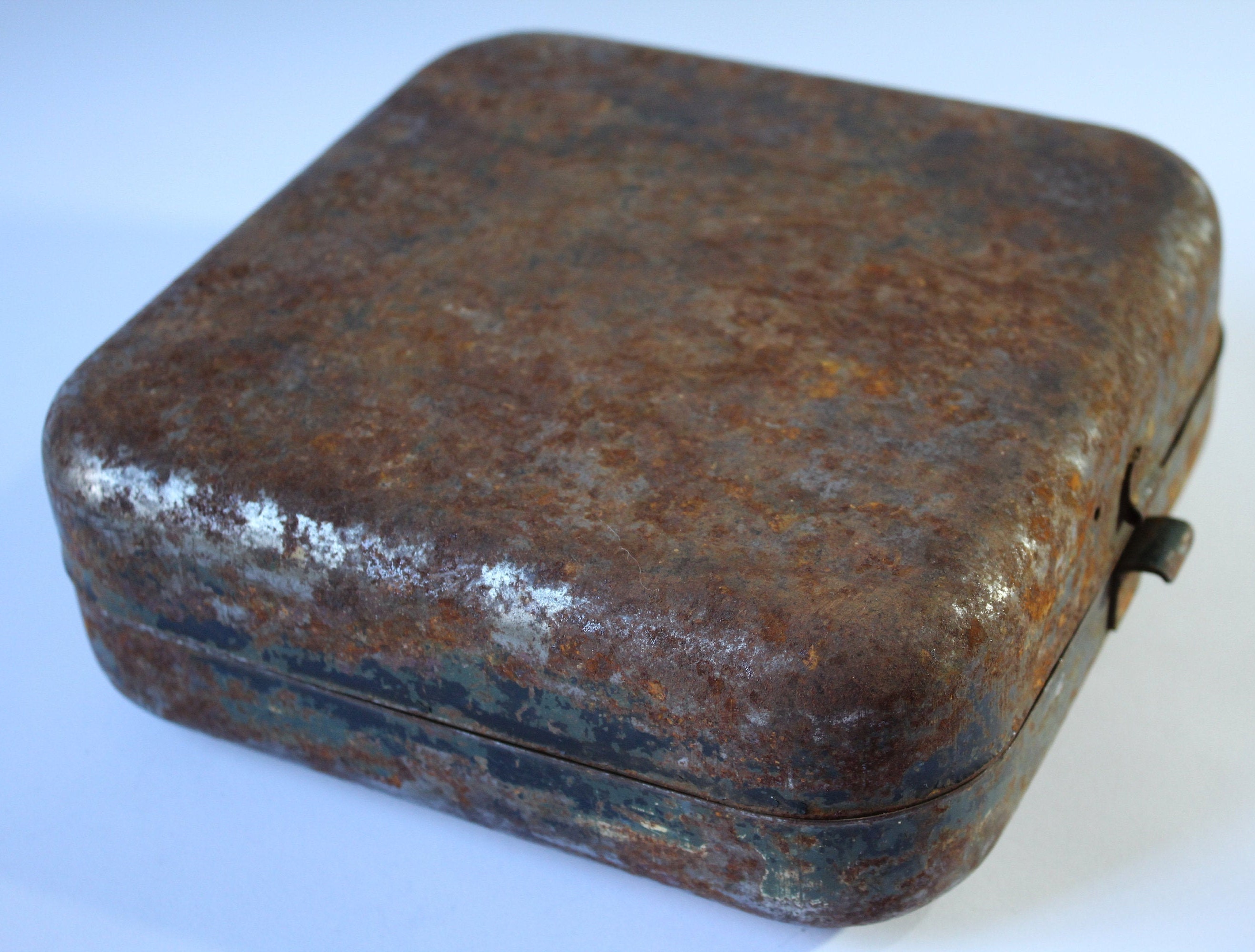 Soviet Metal Military Medical Box. First Aid Kit Medical Kit - Etsy