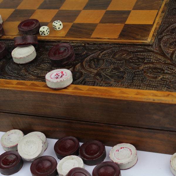 Antique Checkers Table - Etsy UK