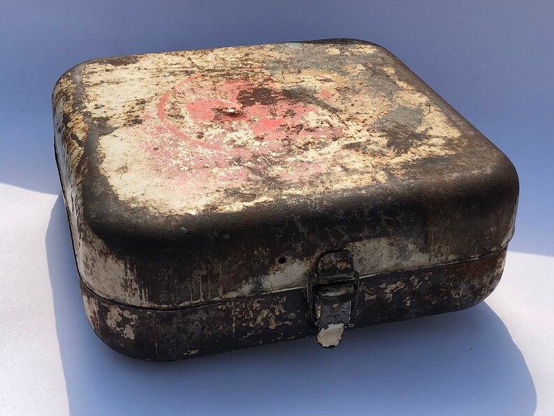 Soviet Metal Military Medical Box. First Aid Kit Medical Kit - Etsy