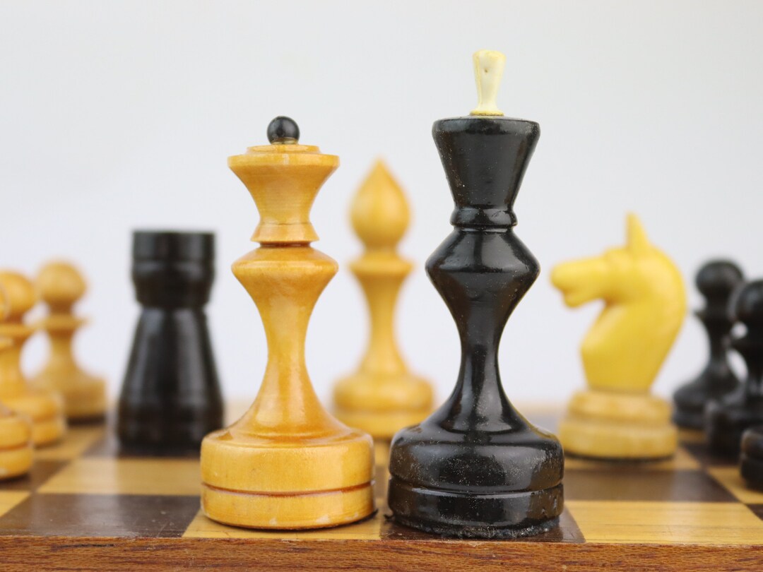 Classic Soviet Small Chess Set, Vintage Wooden Chess Set, Chess Ussr ...