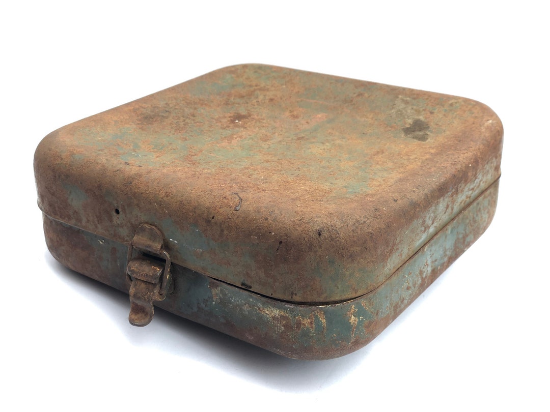 Soviet Metal Military Medical Box. First Aid Kit, Medical Kit, Medicine ...