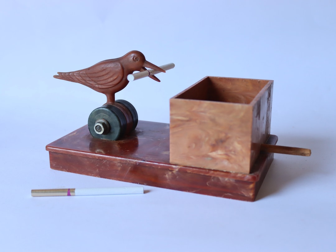 Vintage Plastic Cigarette Holder Bird, Tobacco Keeper, Old Cigarette ...