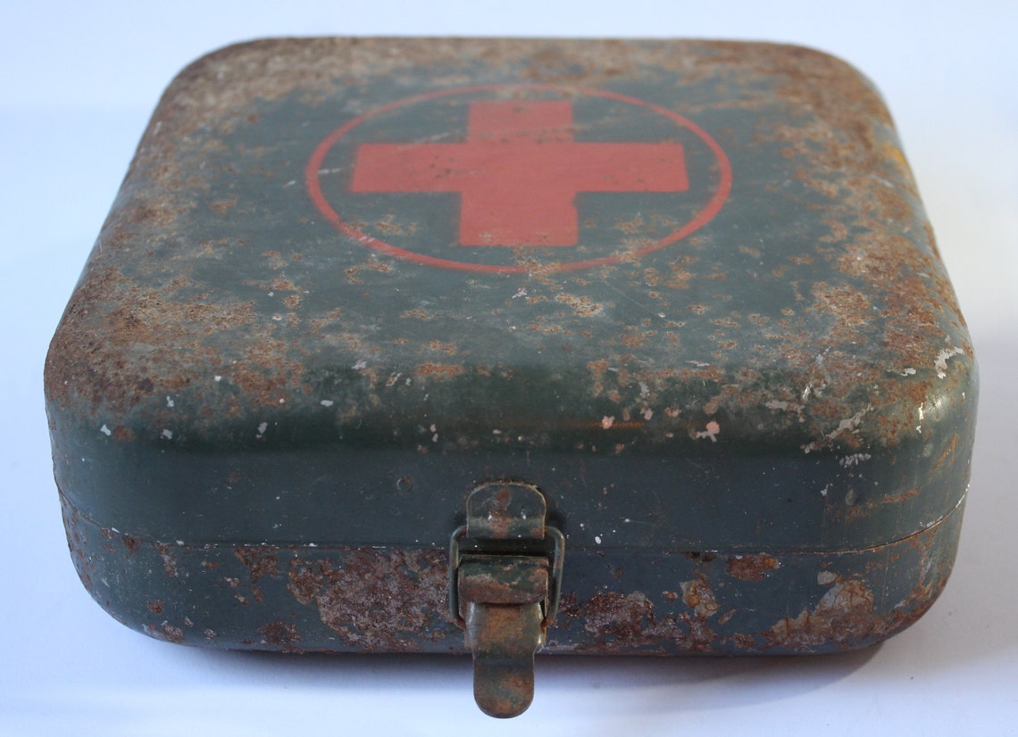 Soviet Metal Military Medical Box. First Aid Kit Medical Kit - Etsy