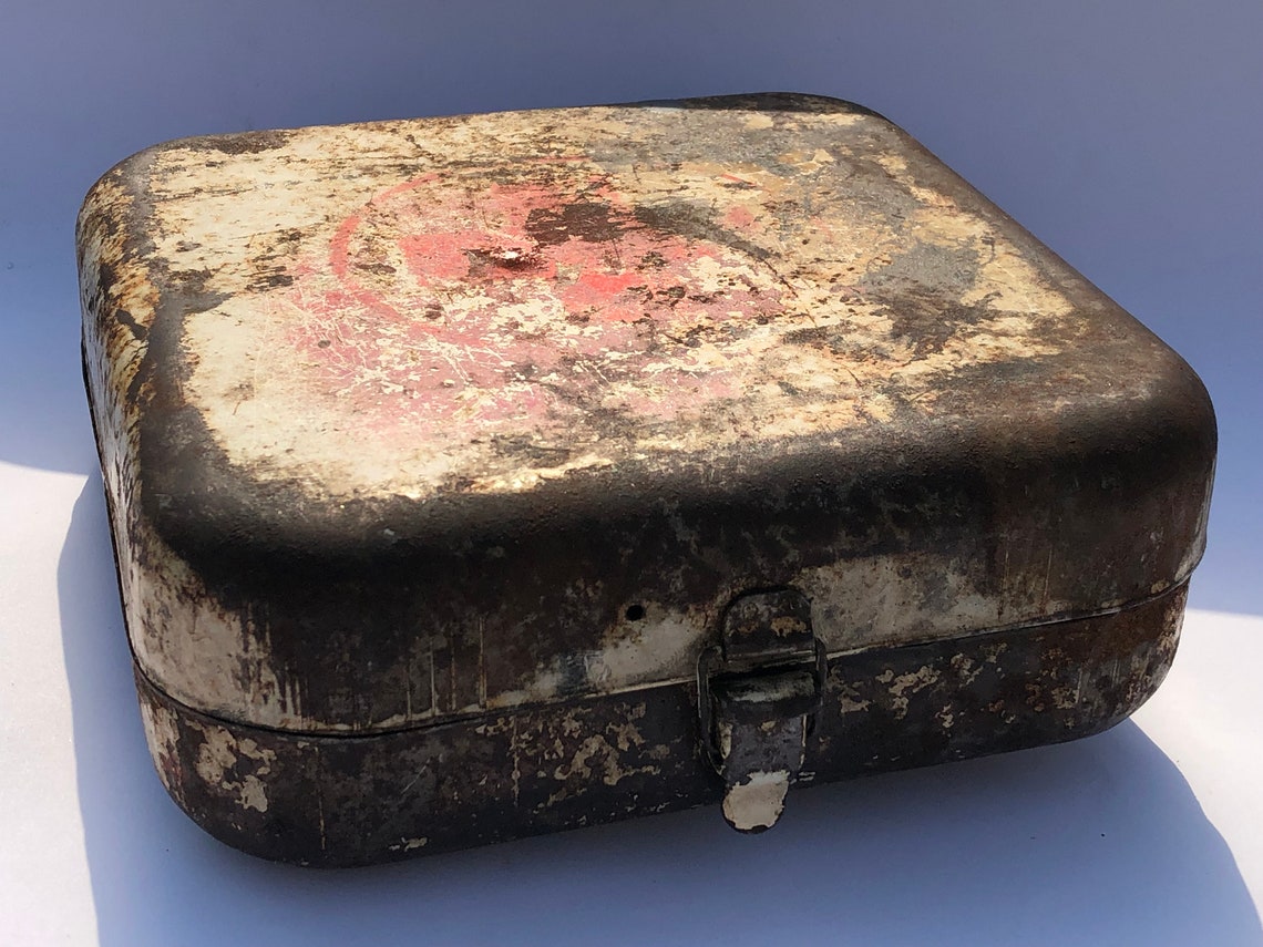 Soviet Metal Military Medical Box. First Aid Kit Medical Kit - Etsy