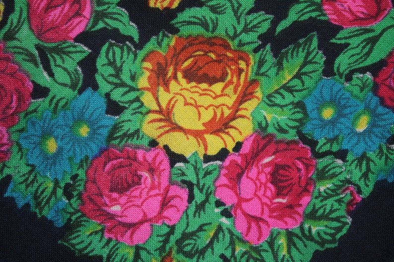 Soviet Wool Scarf. Ukrainian Shawl. Wool. Flower Scarf. Black - Etsy