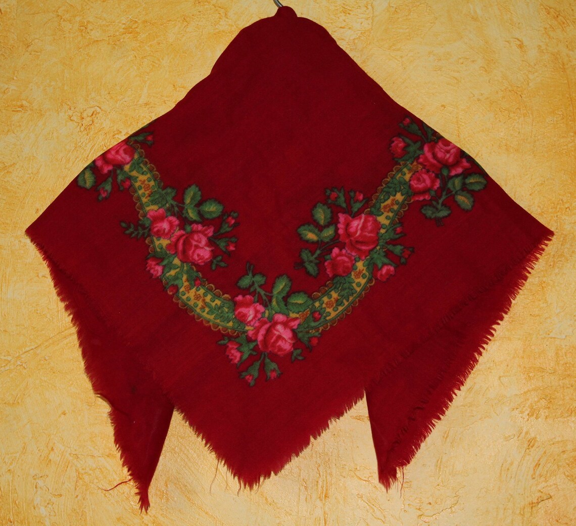 Soviet shawl. Soviet scarf. Wool shawl. Ukrainian style. Head | Etsy