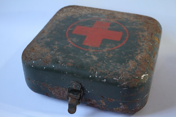 Soviet Metal Military Medical Box. First Aid Kit Medical Kit | Etsy