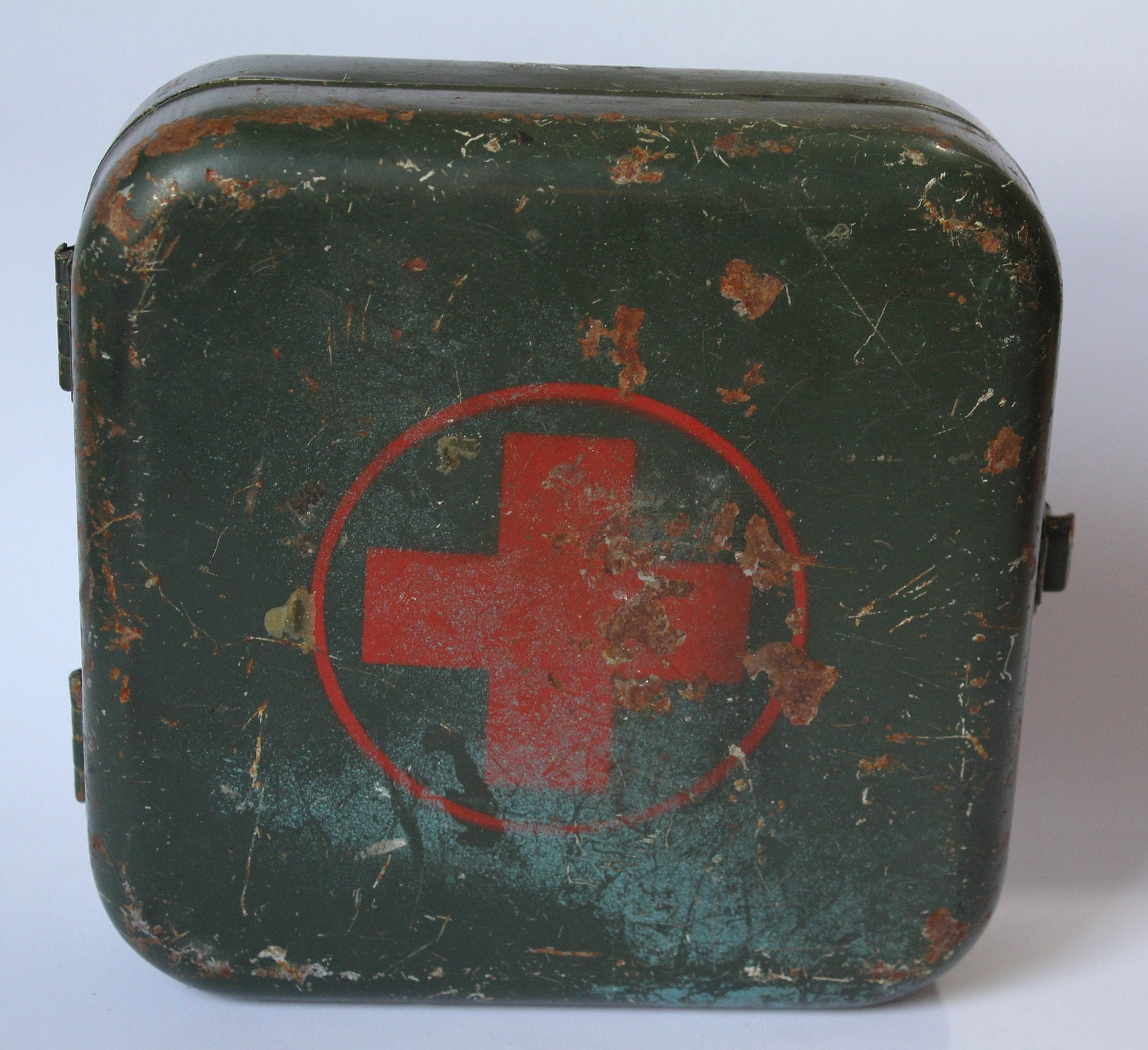 Soviet Metal Military Medical Box. First Aid Kit Medical Kit | Etsy