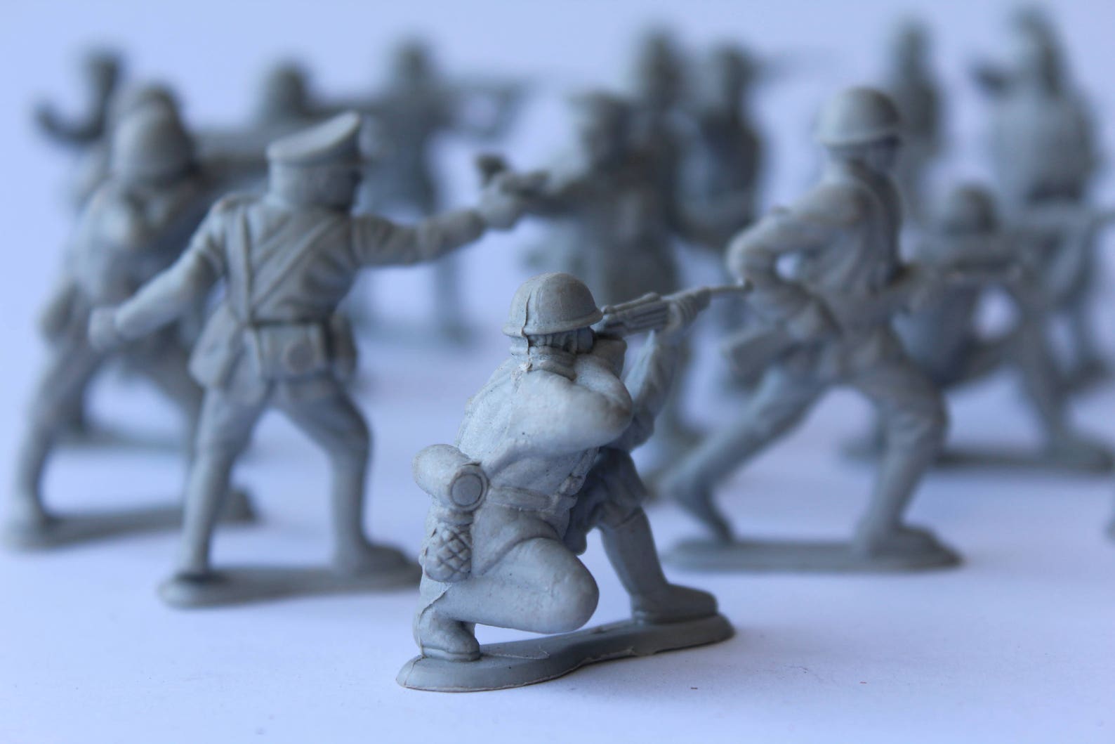 Set of 28 Vintage Soldiers. Small Plastic Toy Soldiers. - Etsy