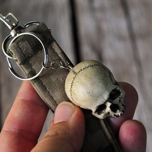 Skull Keychains, Gothic Style Key Fobs, Camouflage Fabric Keychain ...