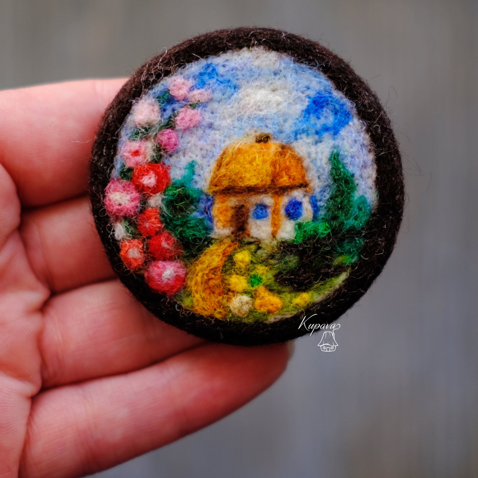 Art Wool House Brooch Round Wool Brooch Needle Felted Pin - Etsy