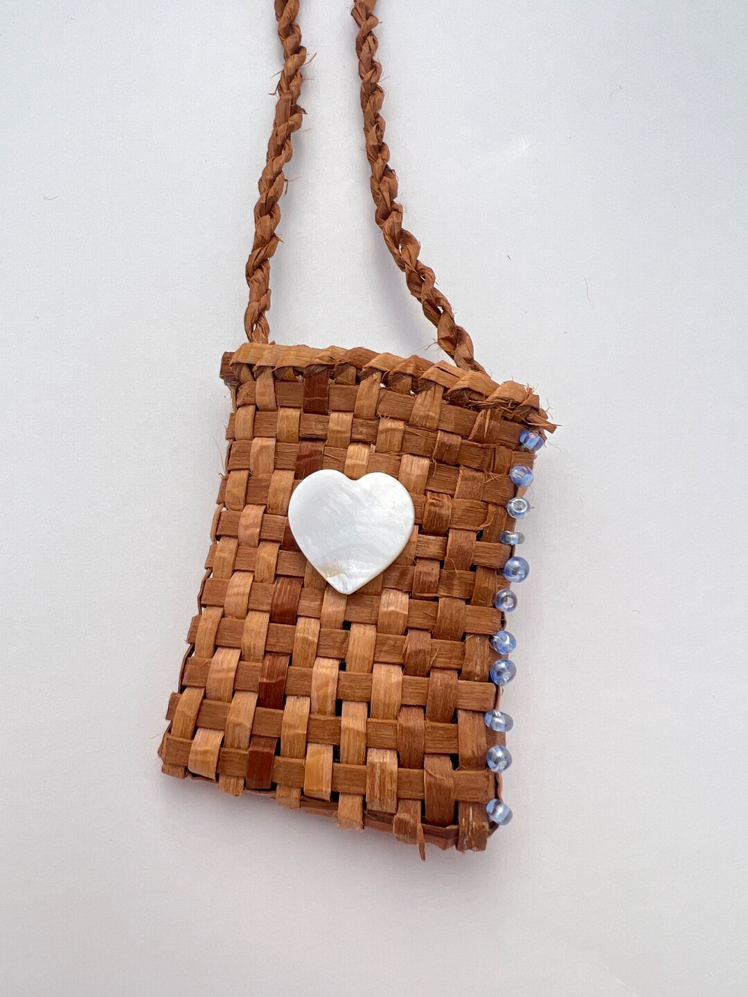 Heart Cedar Bark Pouch Necklace / Cedar Weaving / Cedar Necklace - Etsy