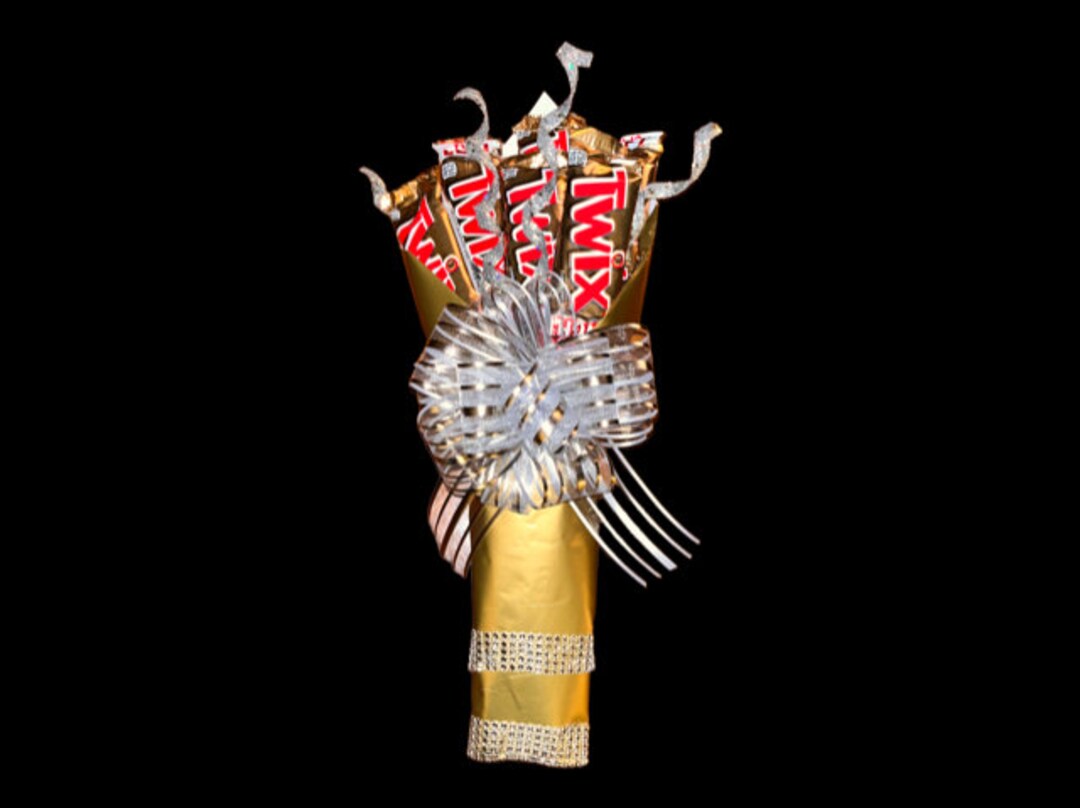 Golden Surprise Candy Bouquet - Etsy