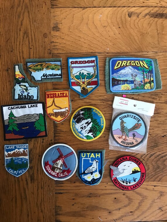 set of 12 souvenir travel patches from various states… - Gem