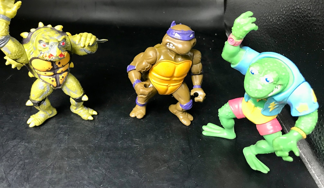1990’s Vintage Ninja Turtles & Frog - Etsy