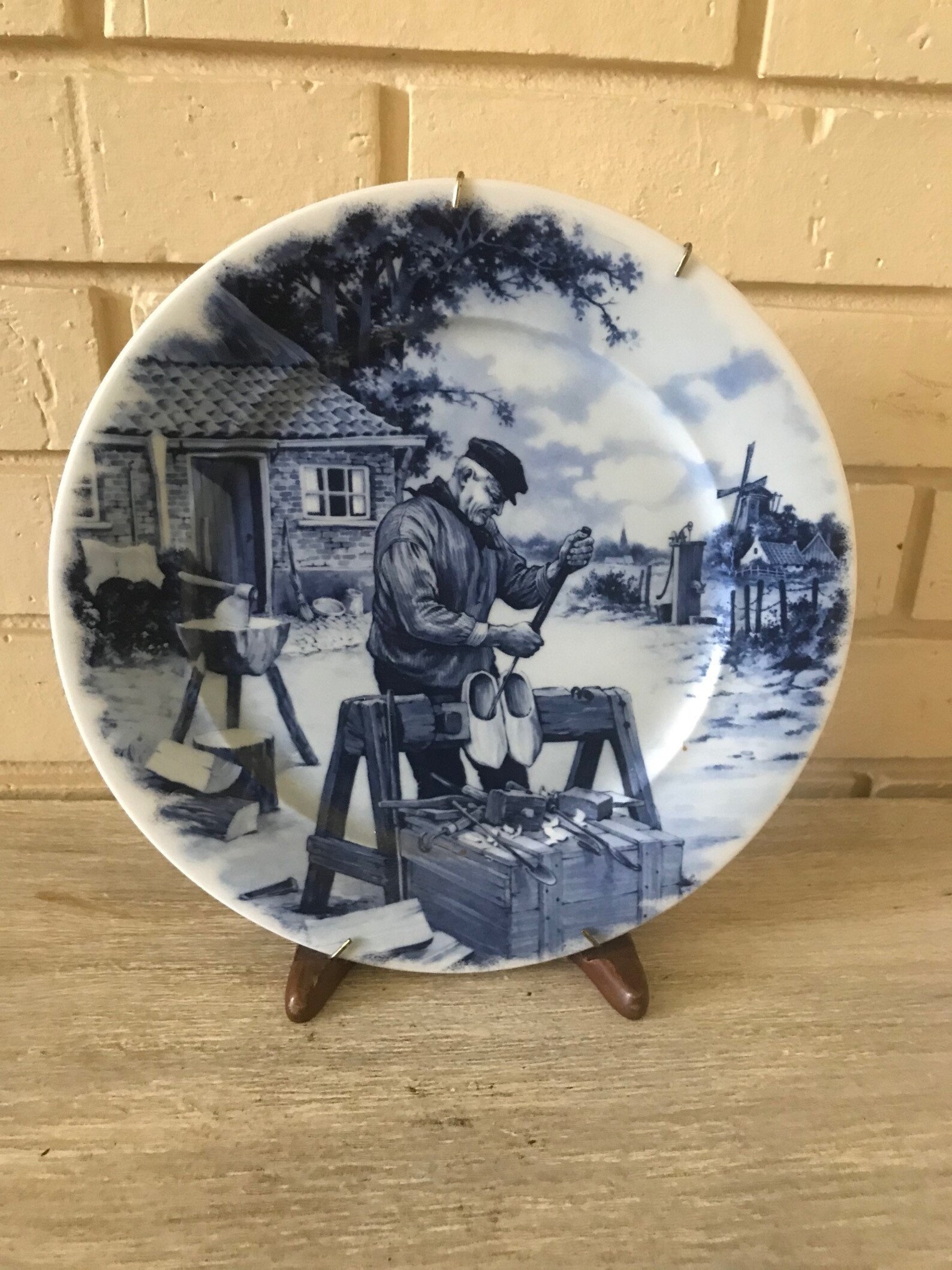 Delft Ware, 10" Plate, Hand Painted, Holland Scene, Old Man Making ...