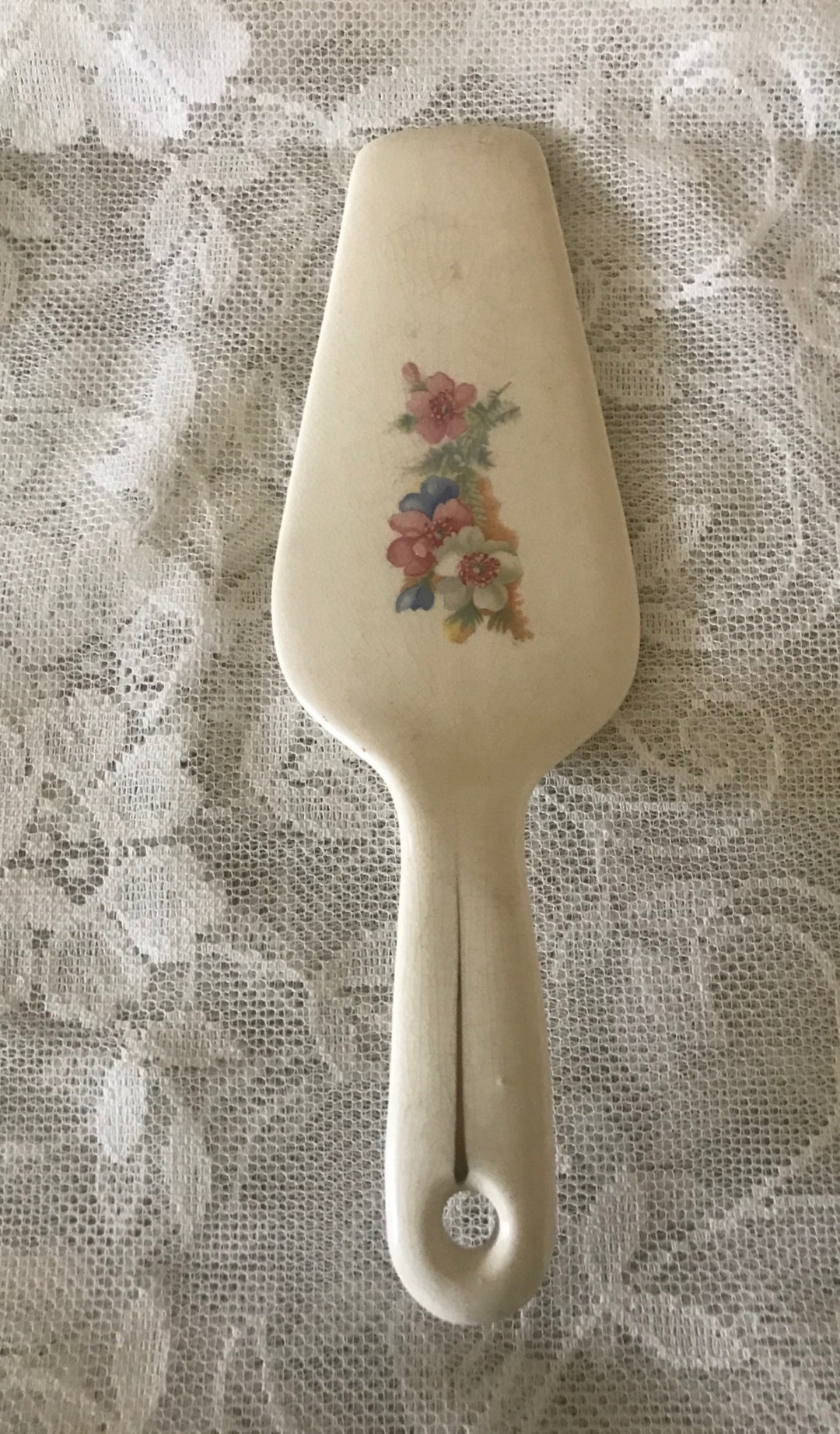 Vintage Porcelain Pie / Cake Cutter / Server. Kitchen and Serving ...