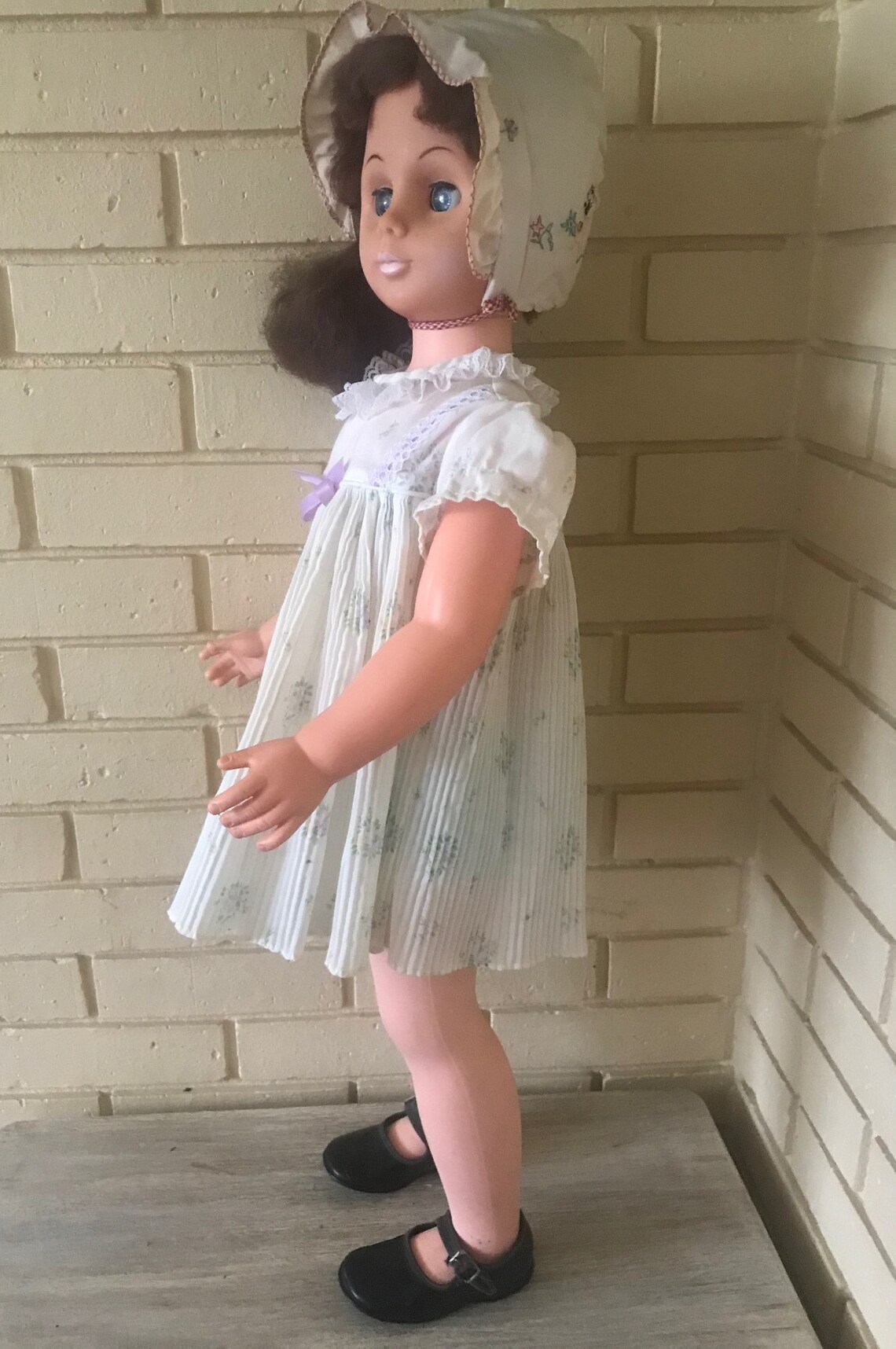 Vintage Uneeda Walker Doll 31" Tall 1968, Brown Hair , Blue Eyes. Dolls ...
