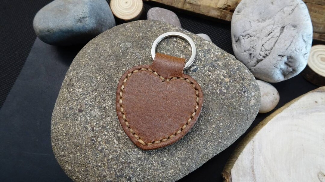 Handmade Leather Heart Keychain: Personalized Car Accessories - Etsy
