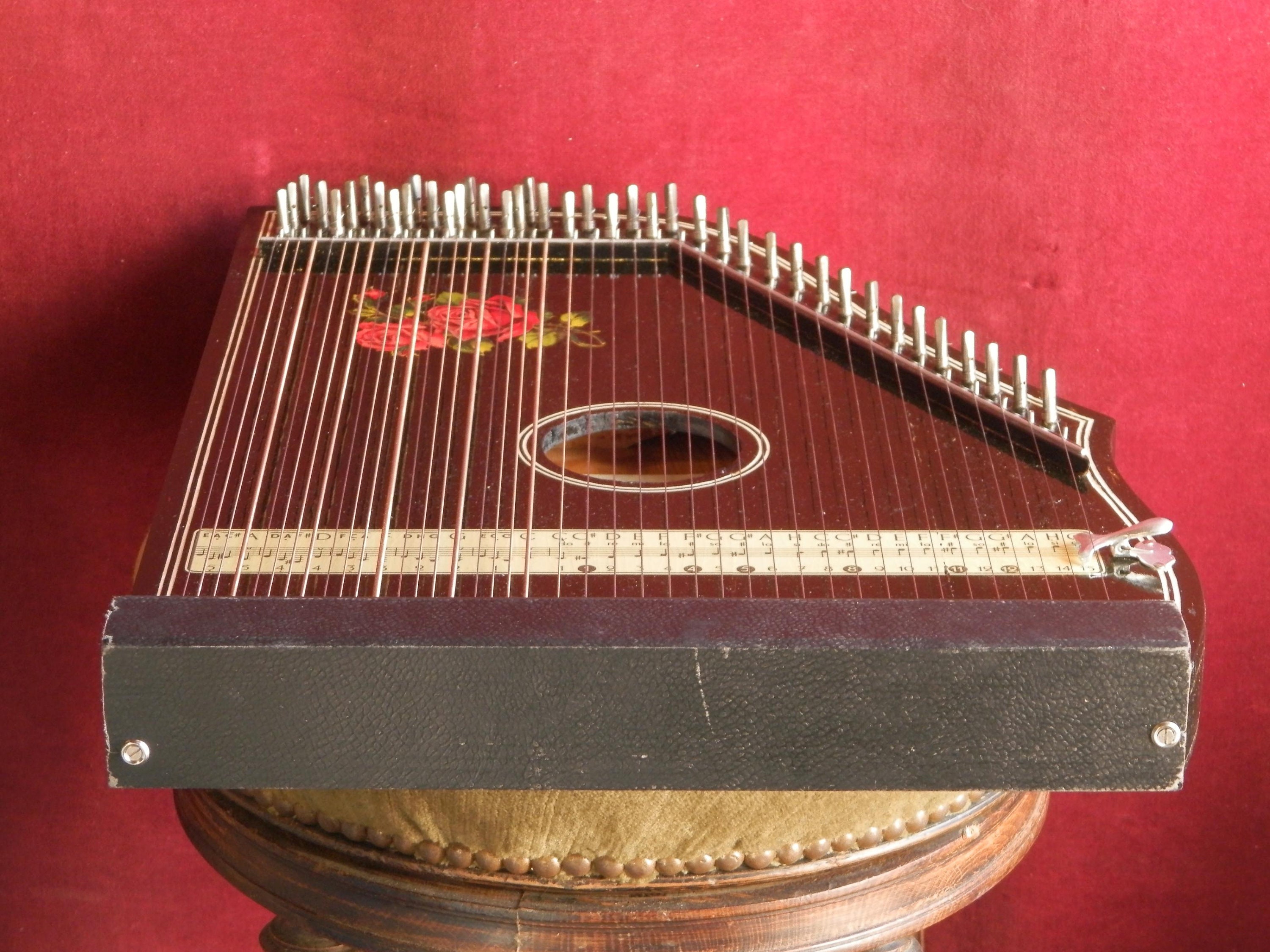 5 Chord Guitar Zither