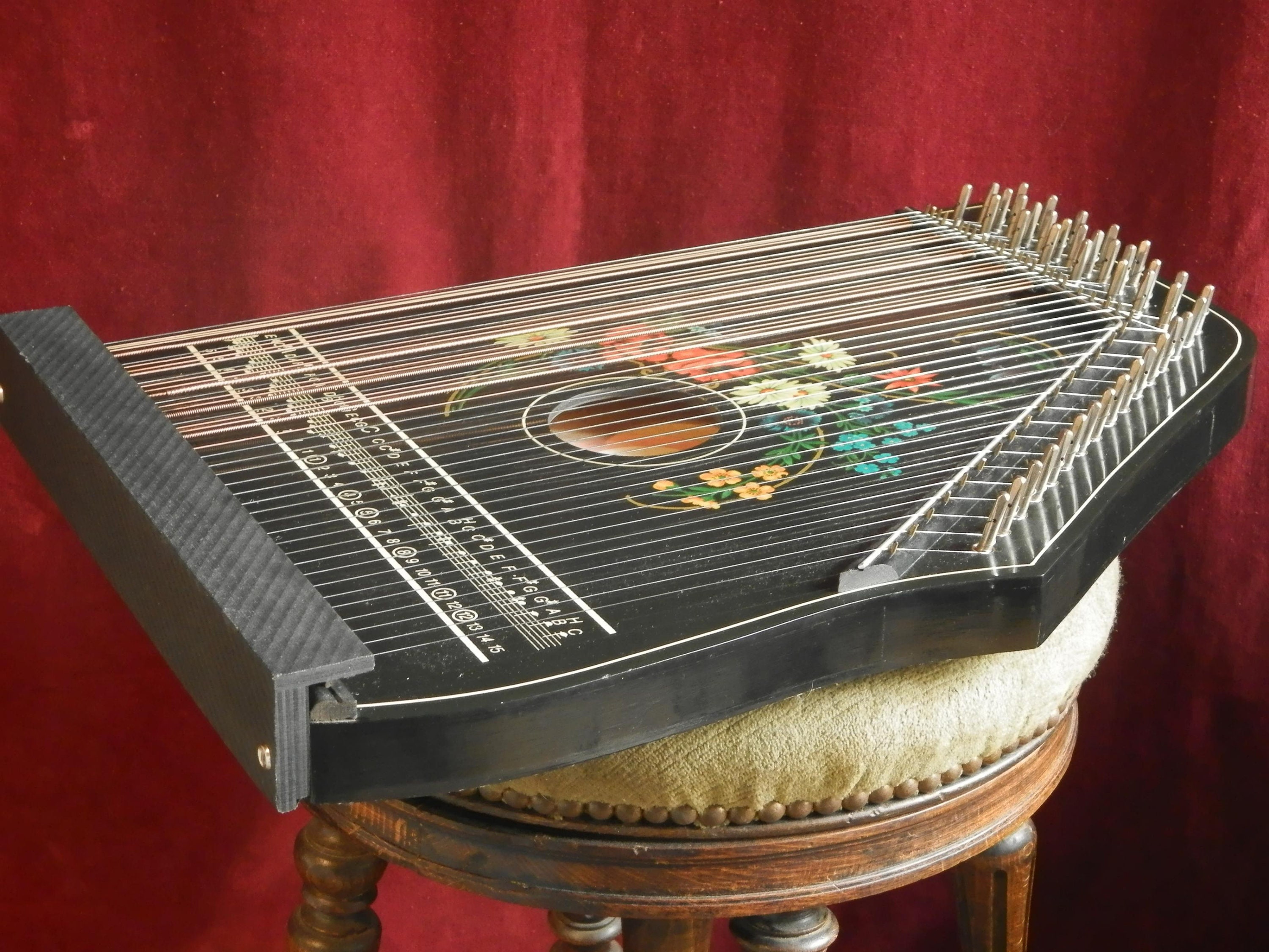 5 Chord Guitar Zither