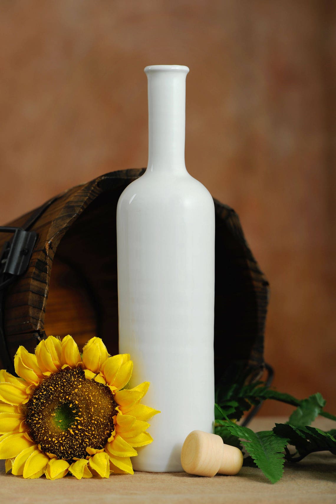 White Oil Bottle, Pottery Design, Ceramic Oil Dispenser, Foodie Dish ...