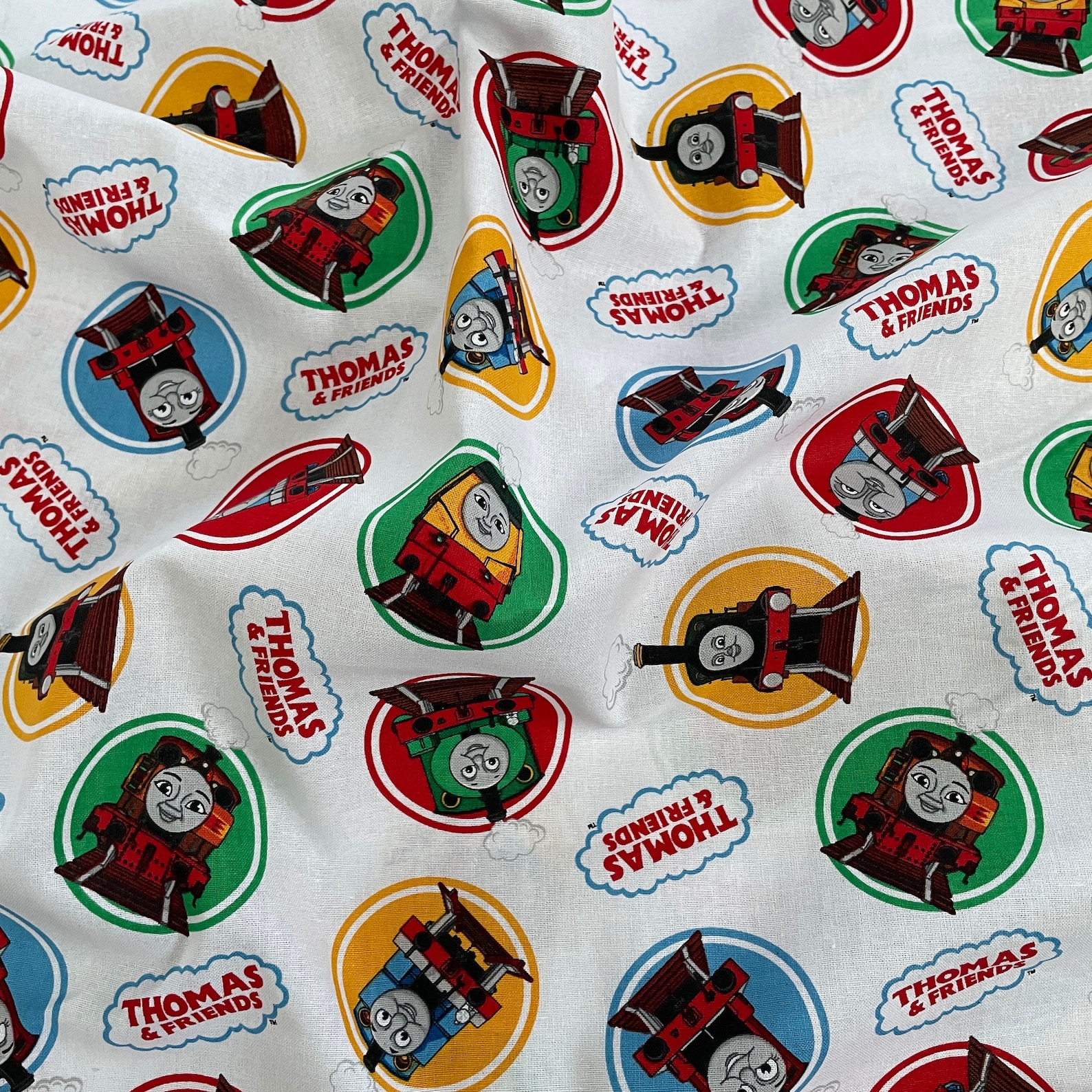 FS907 Thomas the Tank Engine and Friends Trains Cotton Fabric Design ...