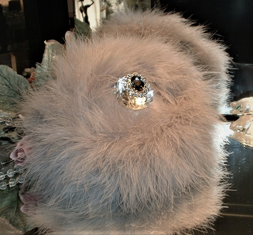 Powder Puff ~ Body Dusting Powder Puff ~ Ivory Fur Puff Trimmed in ...