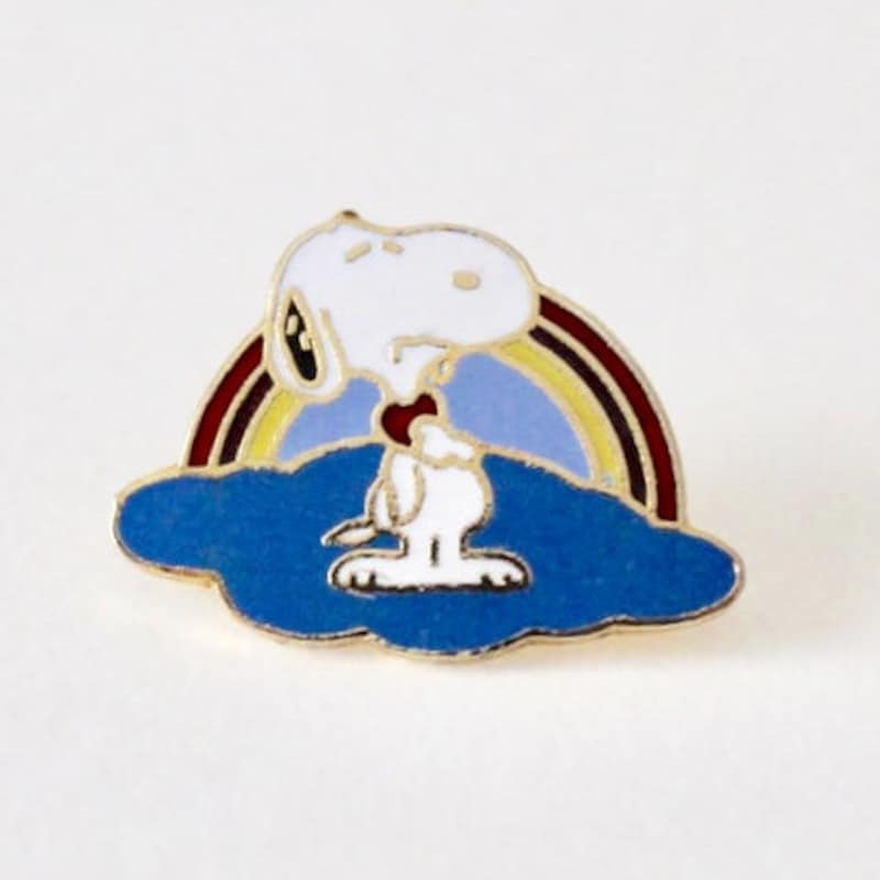 Snoopy Holding Heart - Etsy