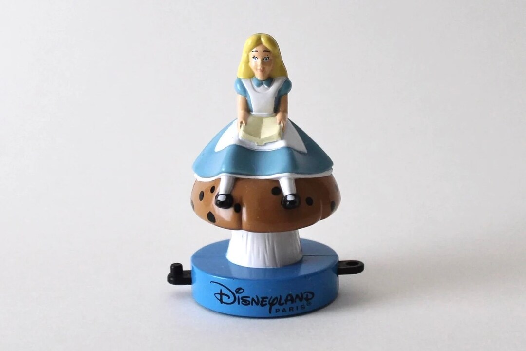 Vintage Mcdonald's Alice in Wonderland Disneyland Paris Connecting ...