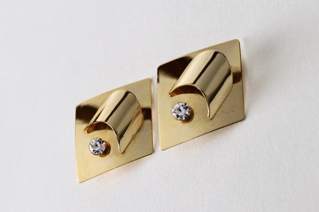 Vintage Rhombus Diamond Shape Modernist Gold Tone Rhinestone Clip on ...