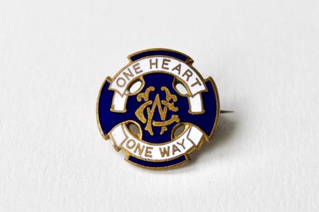 Vintage Christian Wesley Guild Enamel C Clasp Lapel Pin. One Navy ...