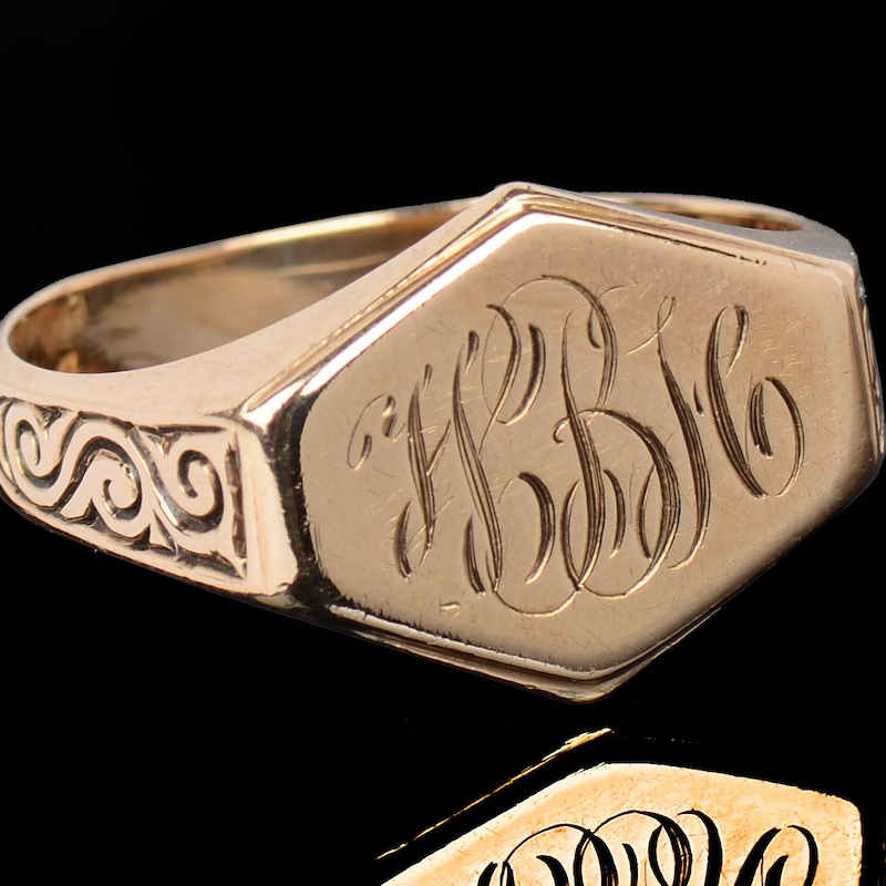 Antique Signet Ring - Etsy
