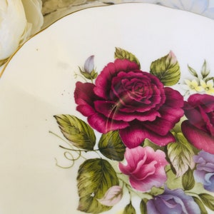 Elizabethan Flowers of the Season Red Roses Teacup and Saucer, Gold ...