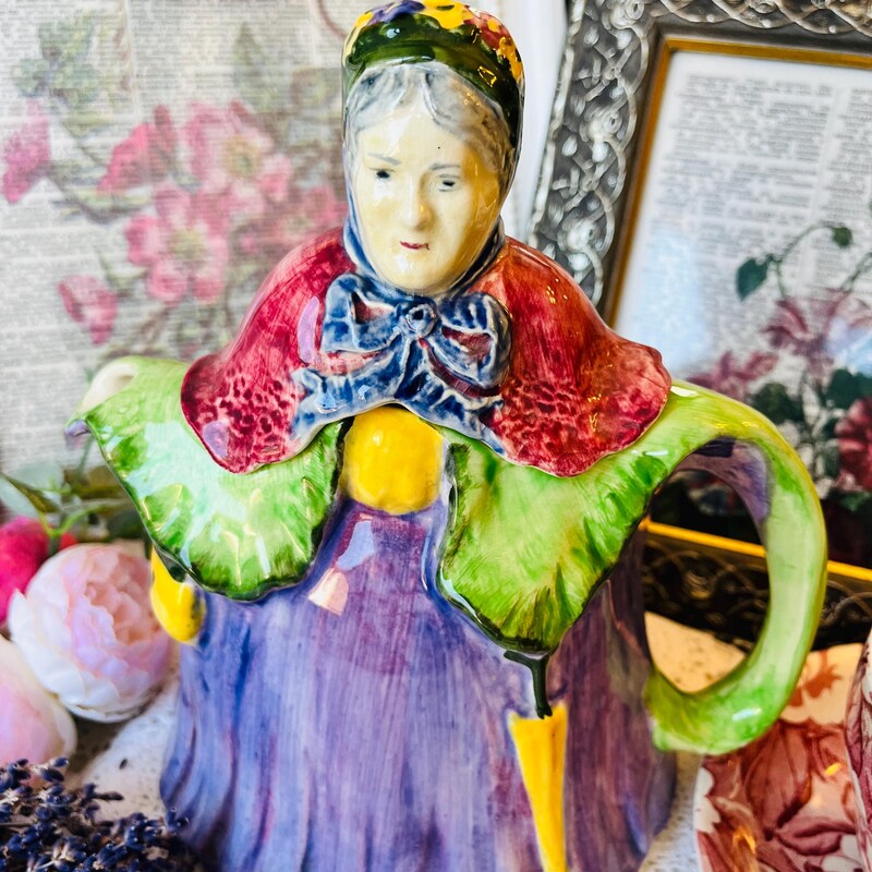 Old Lady Teapot - Etsy