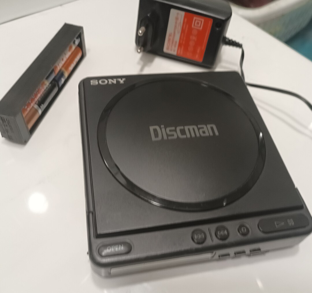 Extremely Rare Vintage Sony Discman Personal / Portable Cd Player D-40D ...