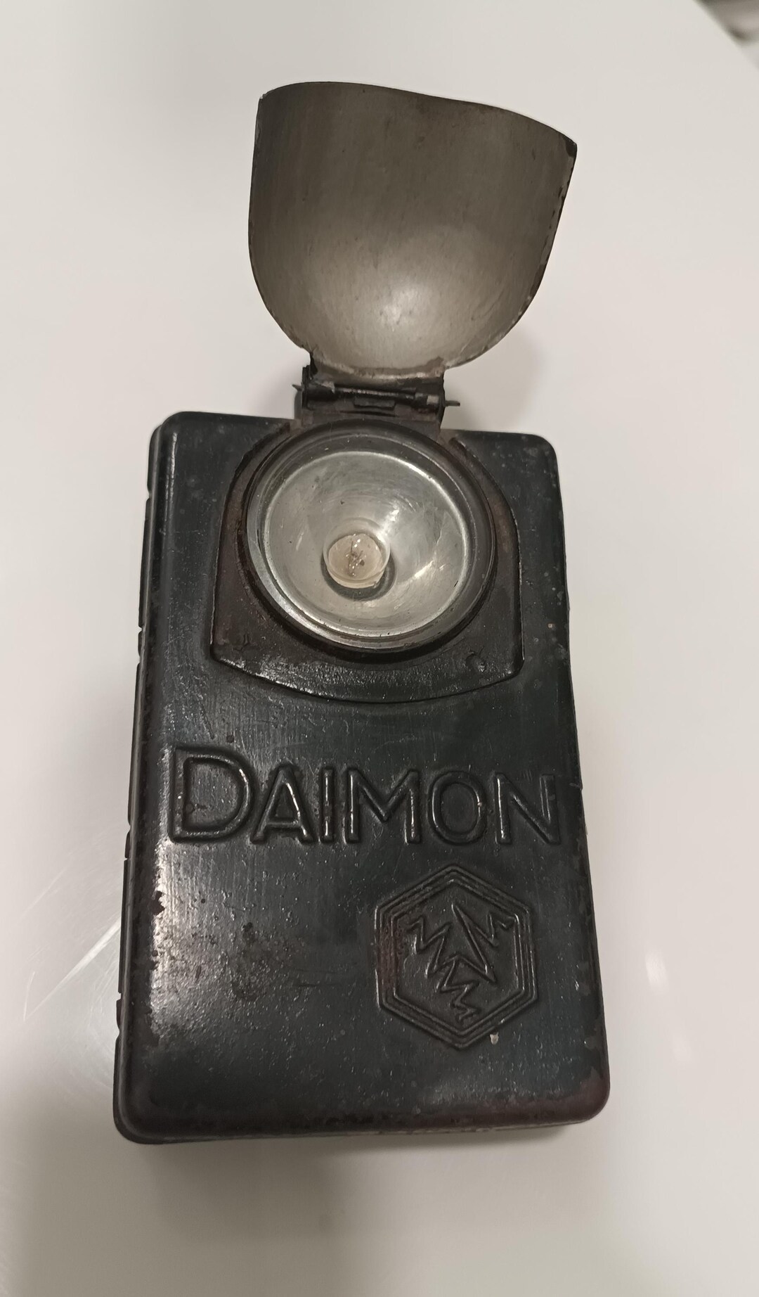 1940 German Military Daimon Vintage German Field Flashlight Military Flashlight Open Close Lid ...
