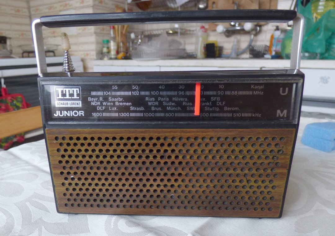 Vintage Portable Radio ITT Schaub-lorenz - Mod.junior 23 1970 - Etsy Canada