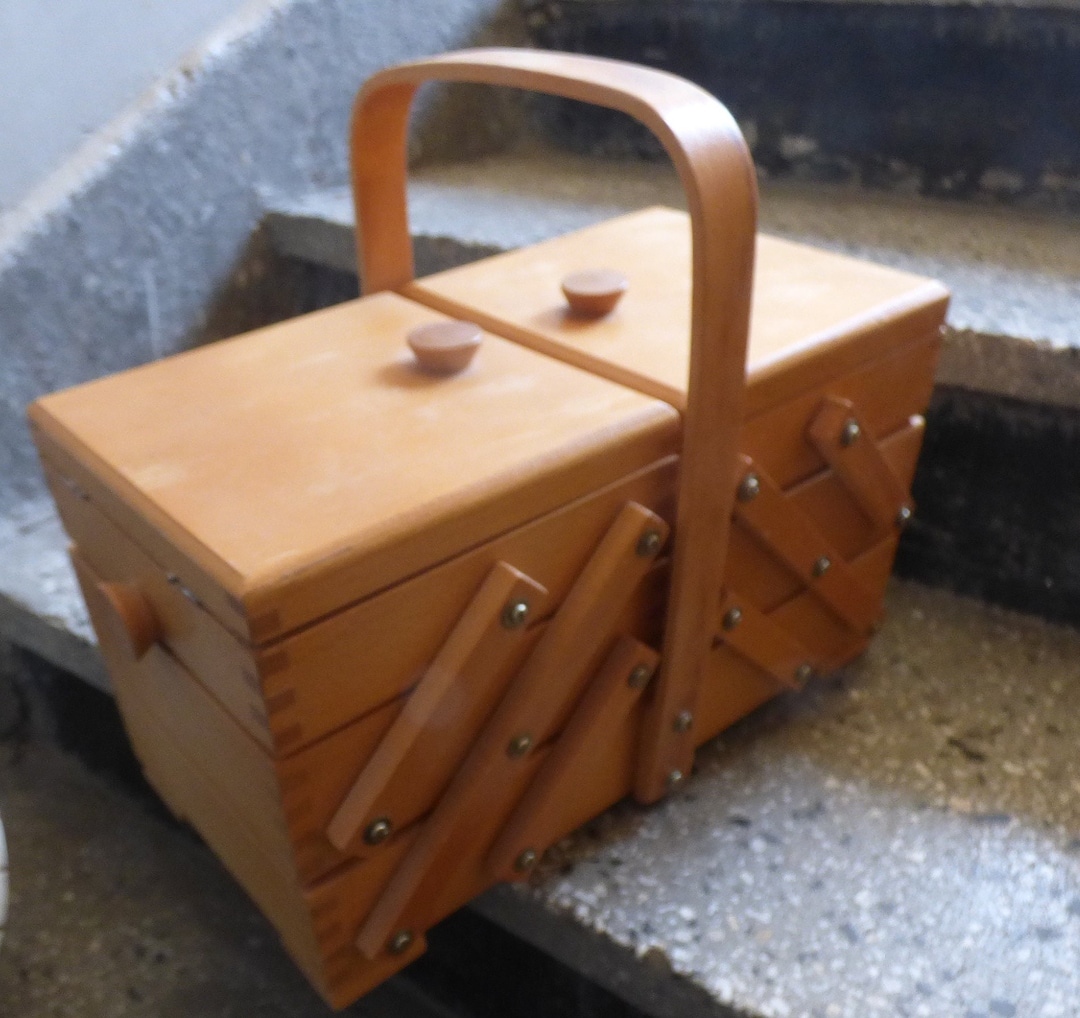 Antique Sewing Box, Vintage Sewing Box, Sewing Box, Vintage Jewellery ...