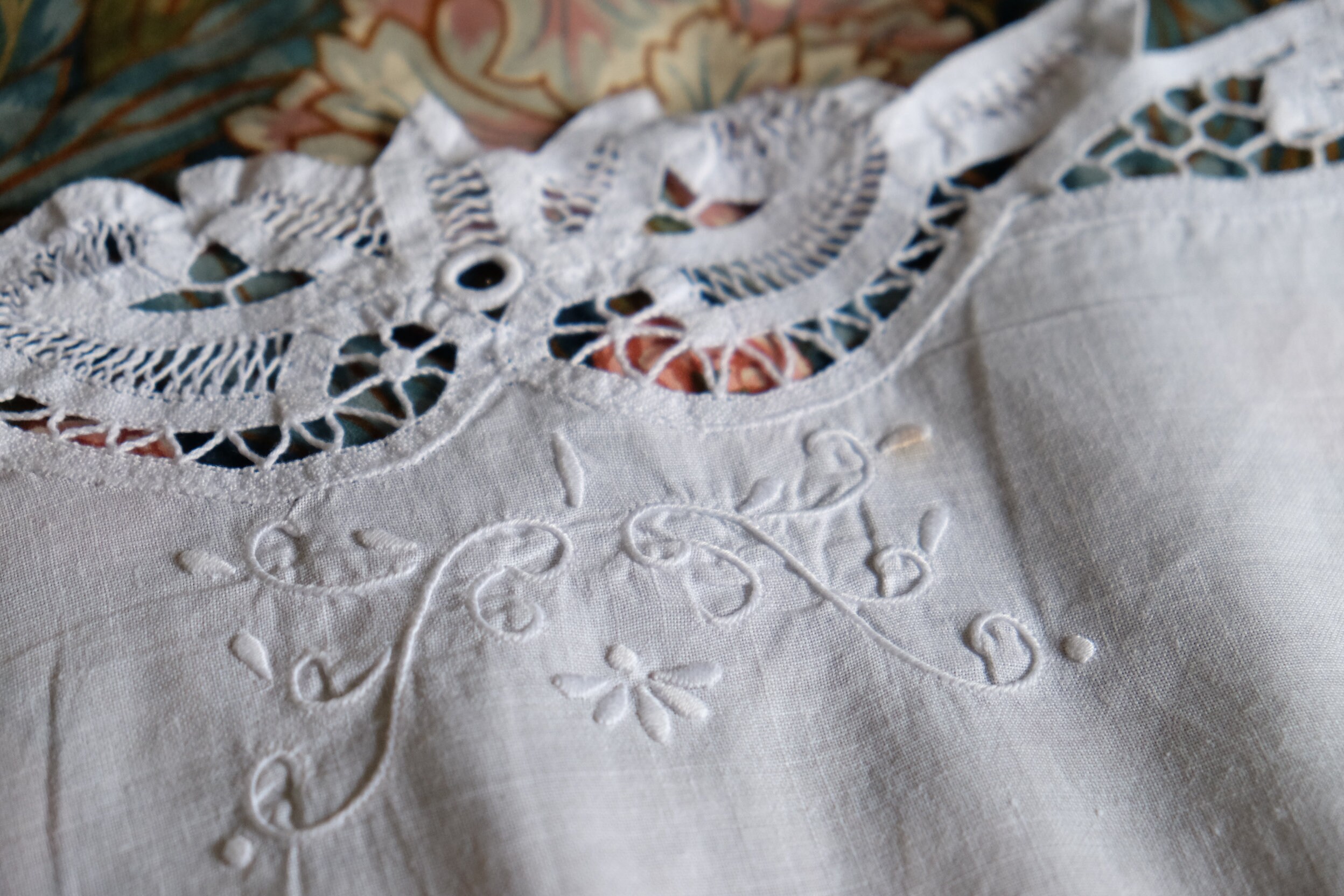 Victorian tablecloth white Antique Battenburg lace cotton | Etsy