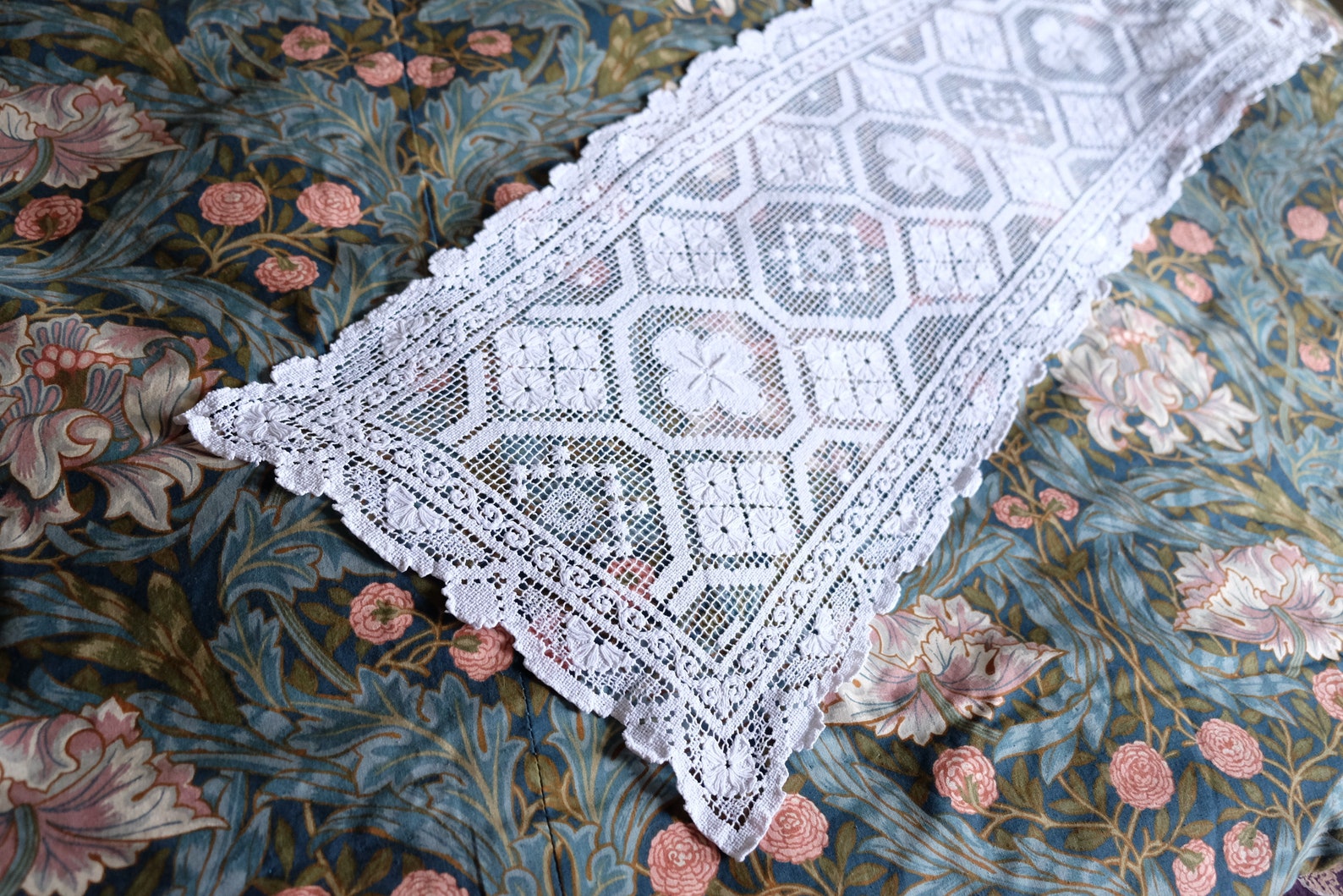 Victorian Edwardian Linen Antique Snow White Fillet Lace Table - Etsy