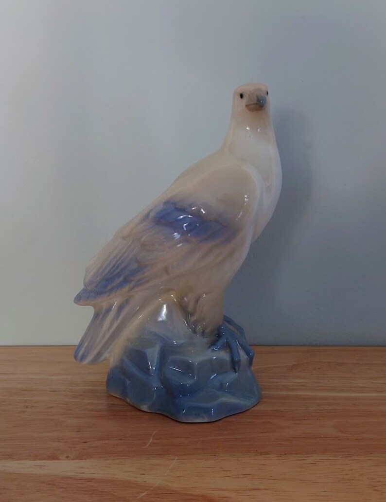 Vintage Hawk Bird Figurine Ceramic Bird of Pray Figure Bird Ornament ...