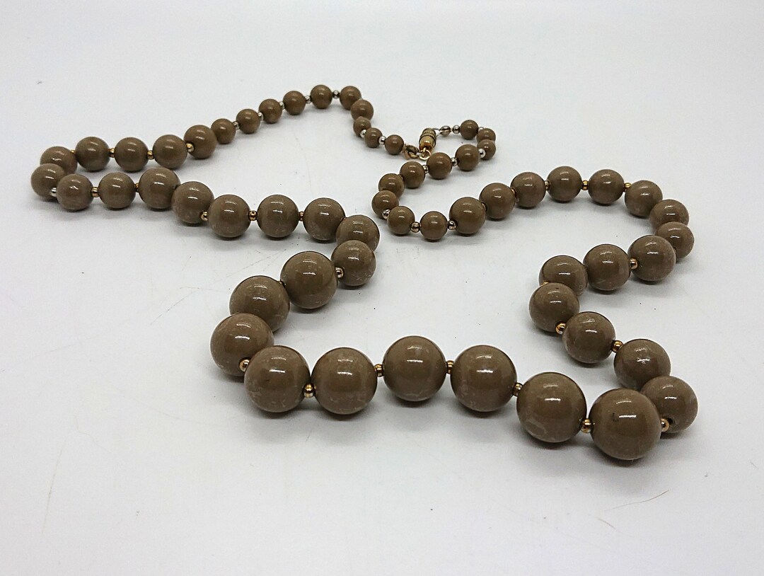 Vintage Lucite Gray Beaded Necklace Barrel Clasp Costume Jewellery ...