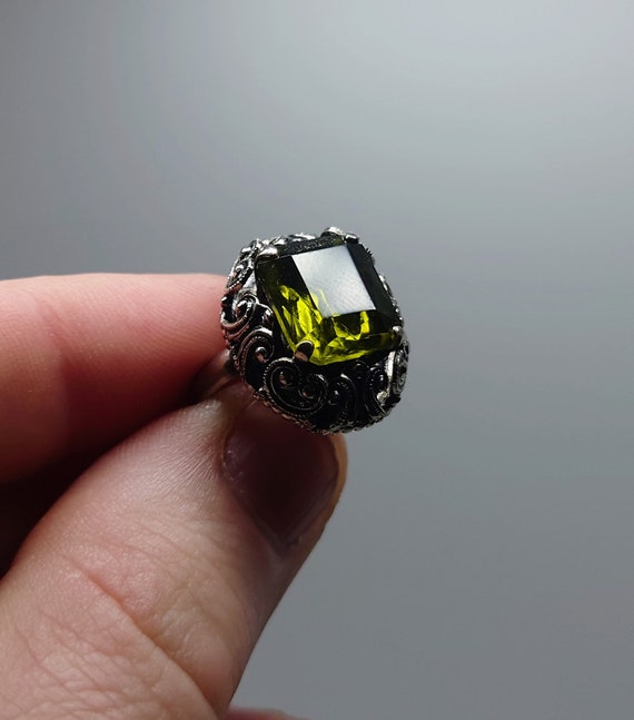 Vintage Gothic Style Dress Ring Costume Jewellery Boxed Green - Etsy