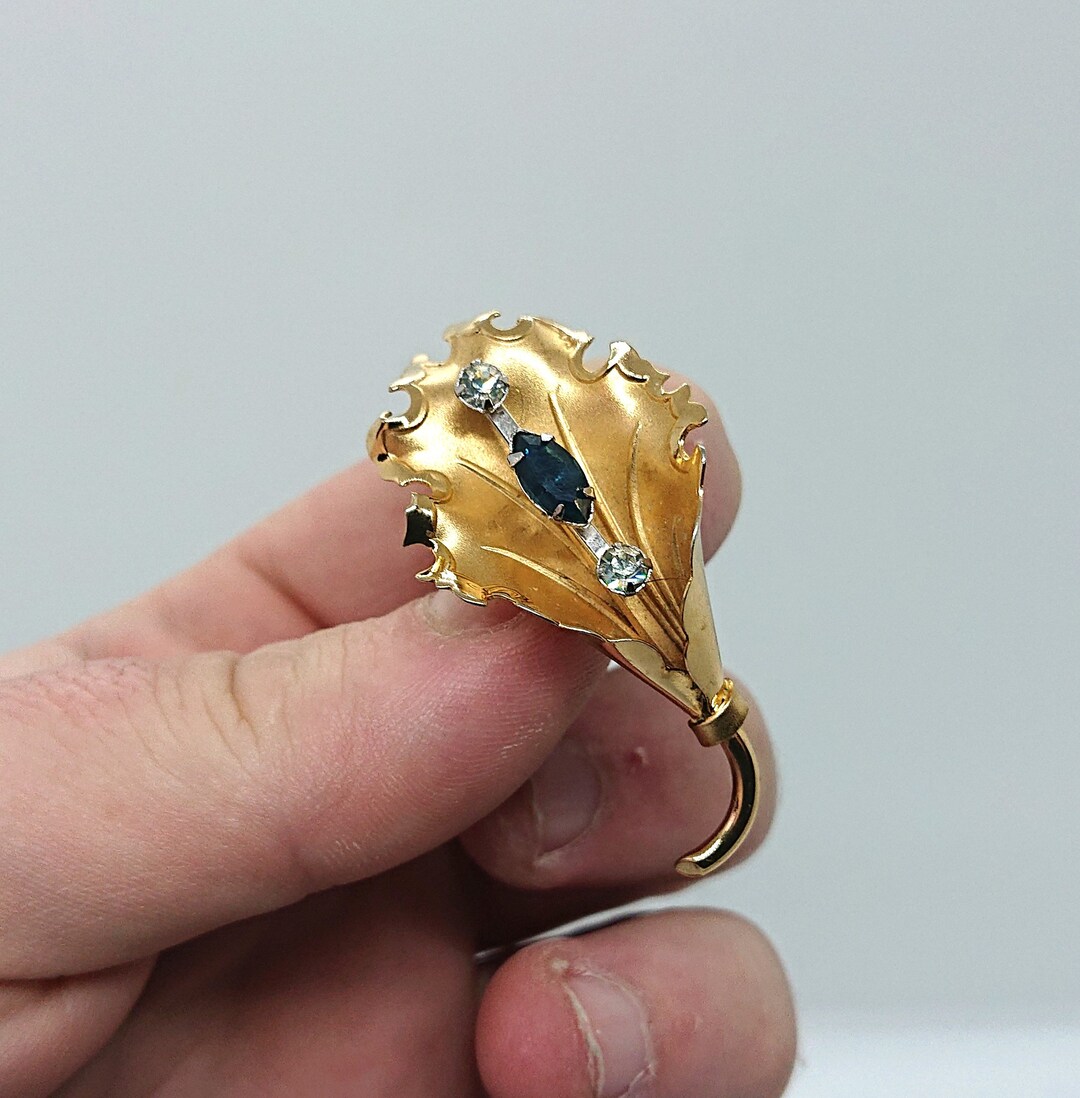 Vintage Flroal Brooch Sapphire Diamond Rhinestone Gold Tone Metal Pin ...