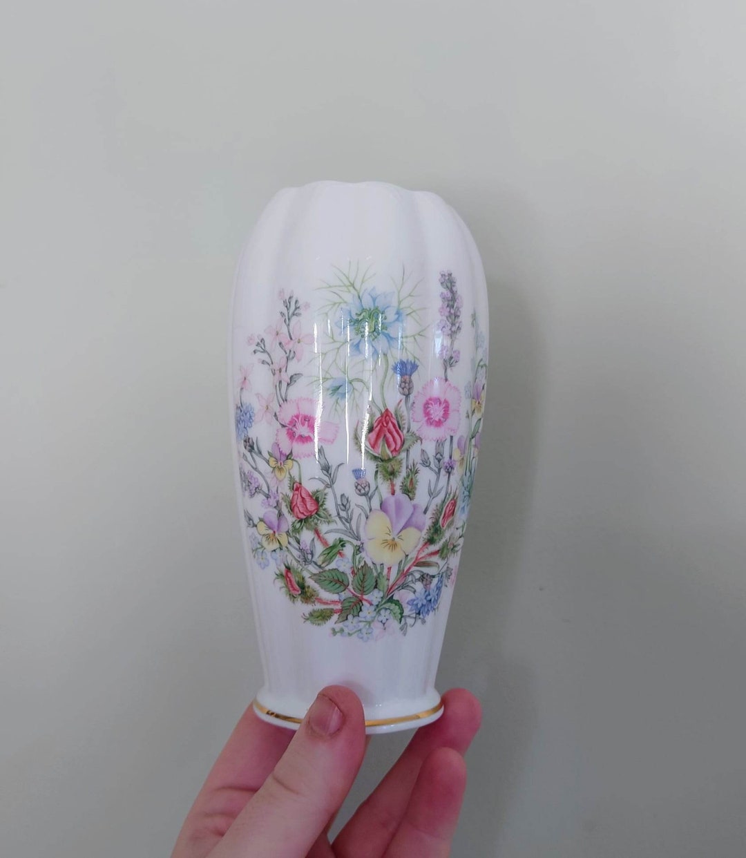 Wild Tudor Aynsley 6" Deco Vase Porcelain Made in England Wild Tudor ...