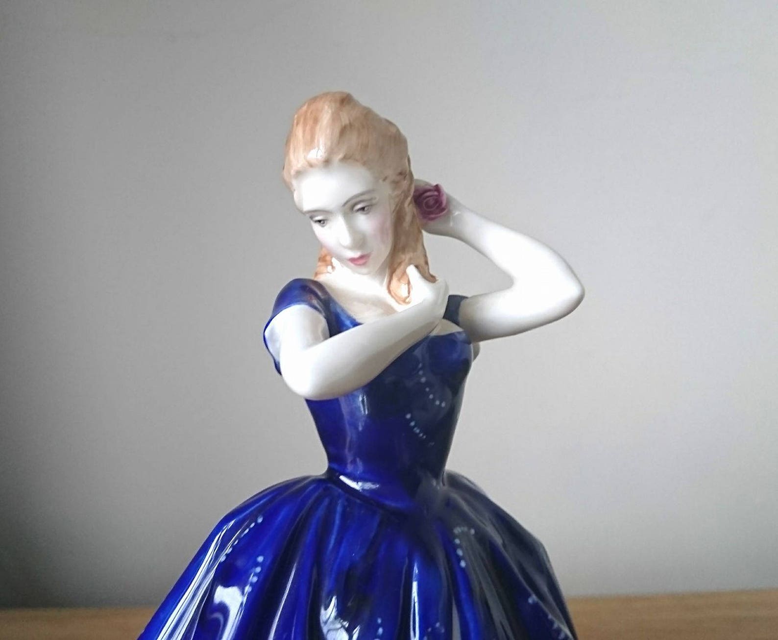 Royal Doulton Figurine Lady Laura HN3136 Collectable Figurine | Etsy UK